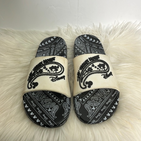 Primark | Shoes | Disney Primark Sandals Womens Size 5 Black Whire ...